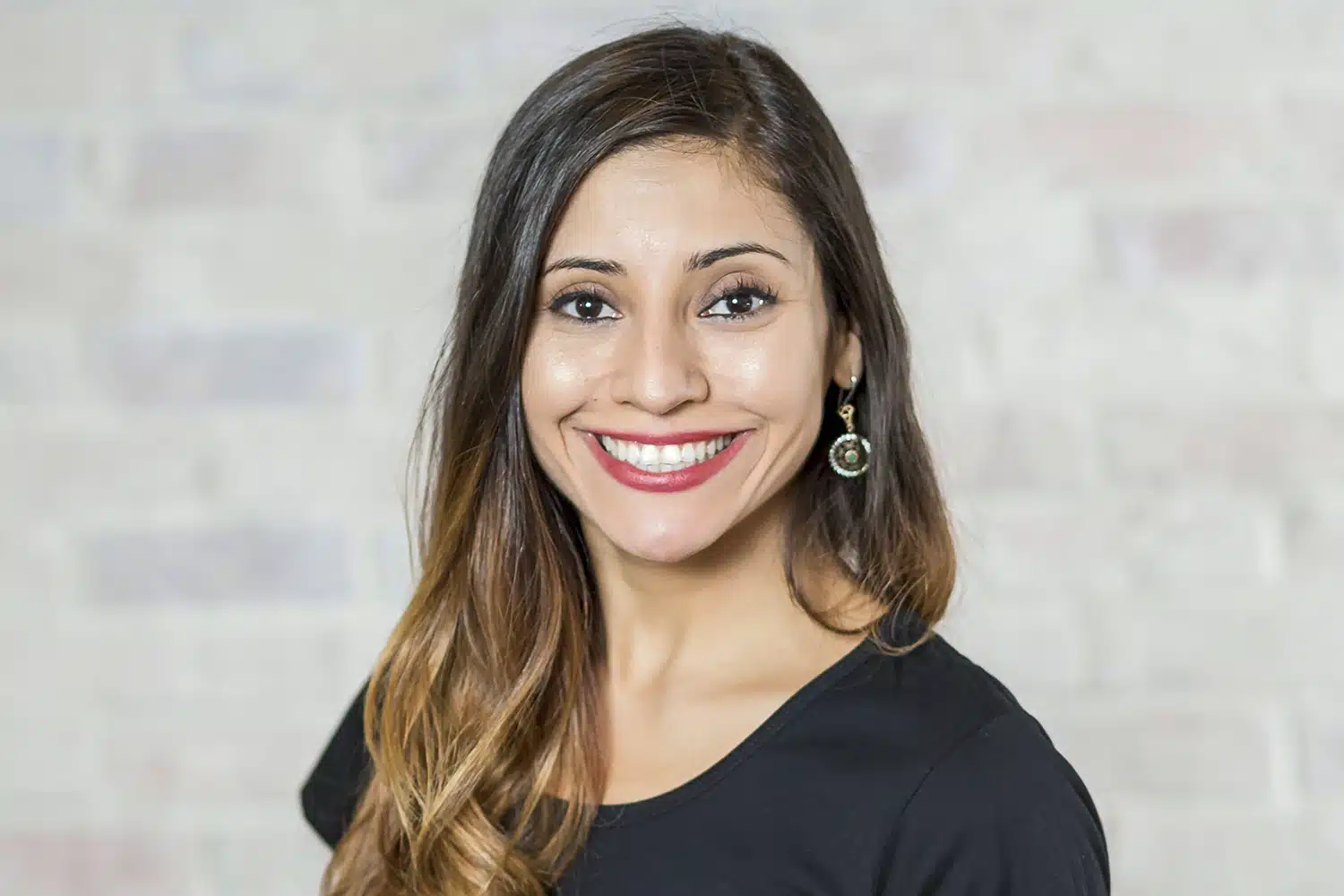 Jackie Velez Sees Opportunity Everywhere - Hispanic Executive