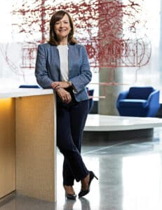 Diana Rey-Marrero Takes Courageous Accountability - Hispanic Executive