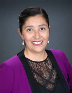 How Nancy Valdivia Antoniou Educates through HR - Hispanic Executive