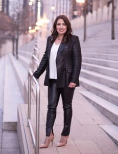 Janet González Tudor Tackles Complex Projects at HDR - Hispanic Executive